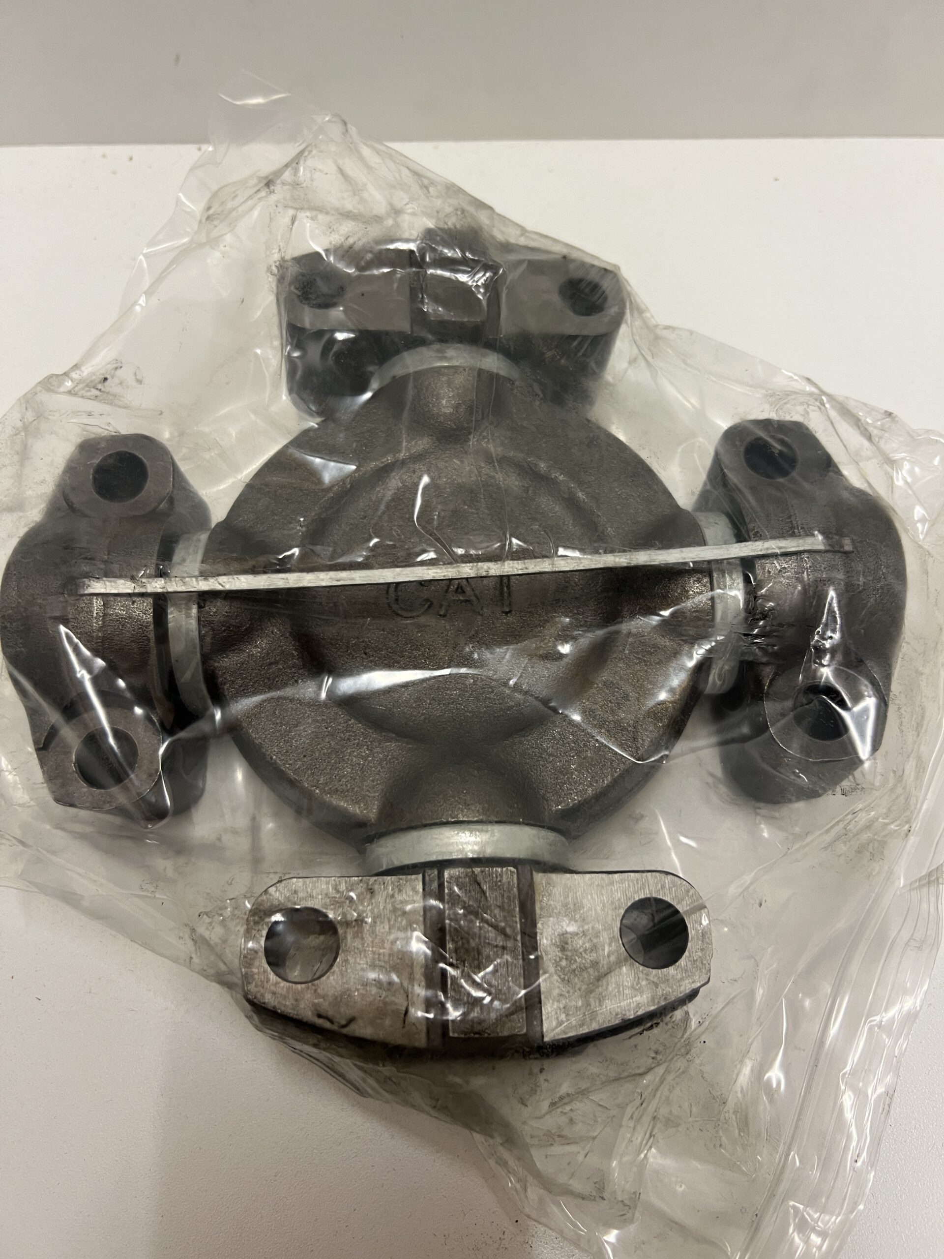 CAT UNIVERSAL JOINT ASSEMBLY 173-0888 / 1730888 – Machinery-parts.com
