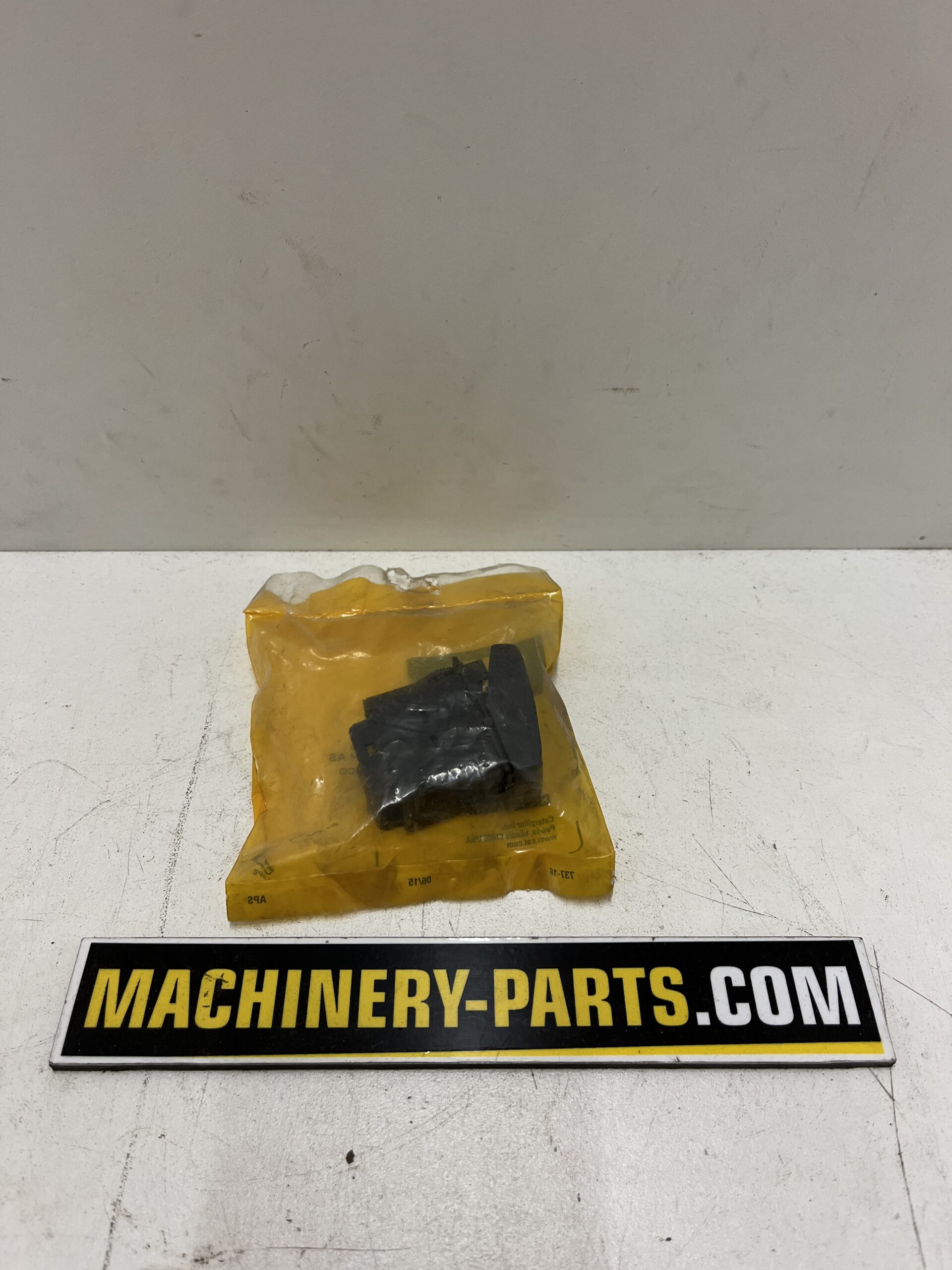 CAT SWITCH ASSEMBLY ROCKER 249-5495 / 2495495 – Machinery-parts.com
