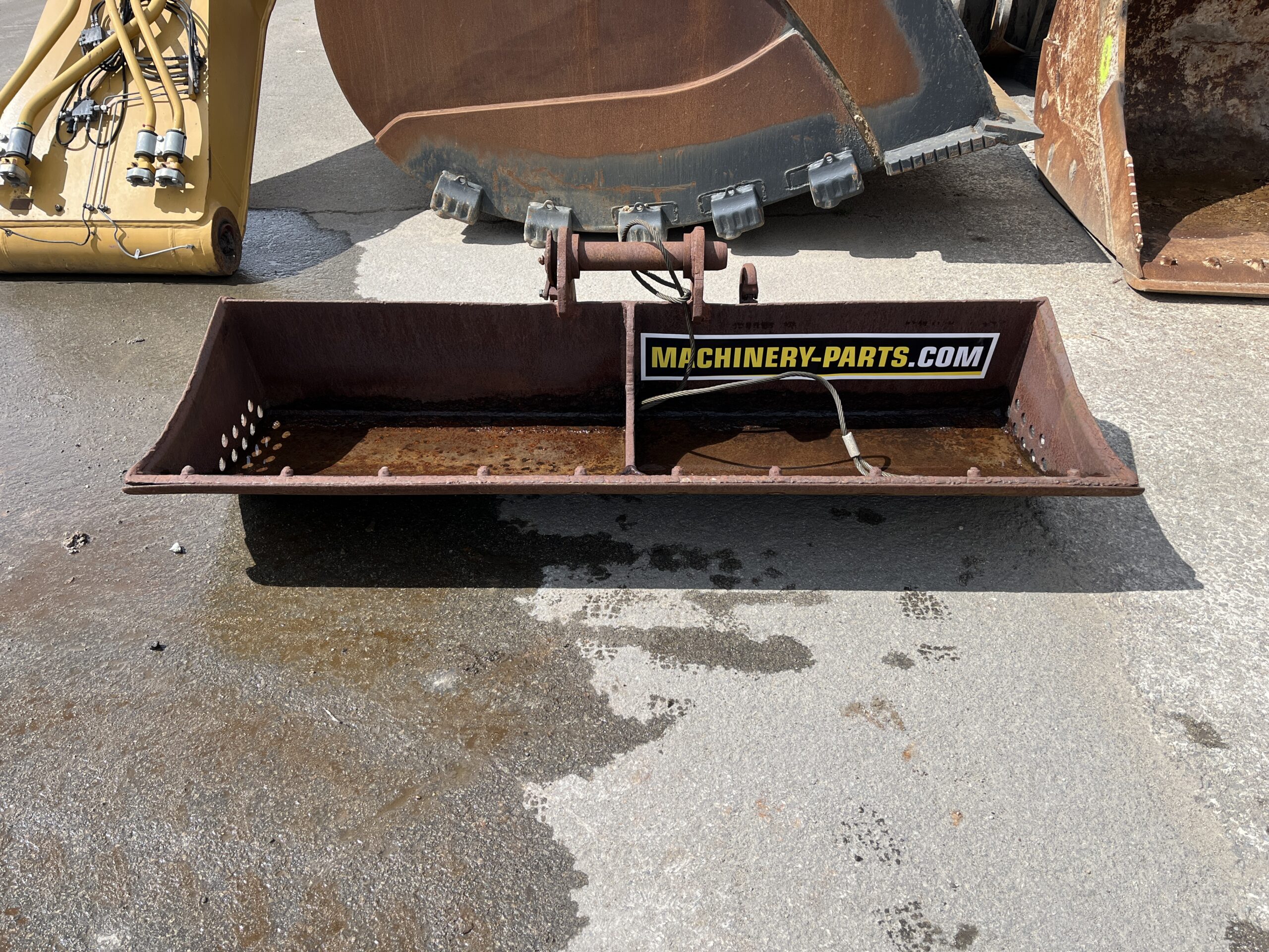 DITCHING BUCKET 2000MM – Machinery-parts.com